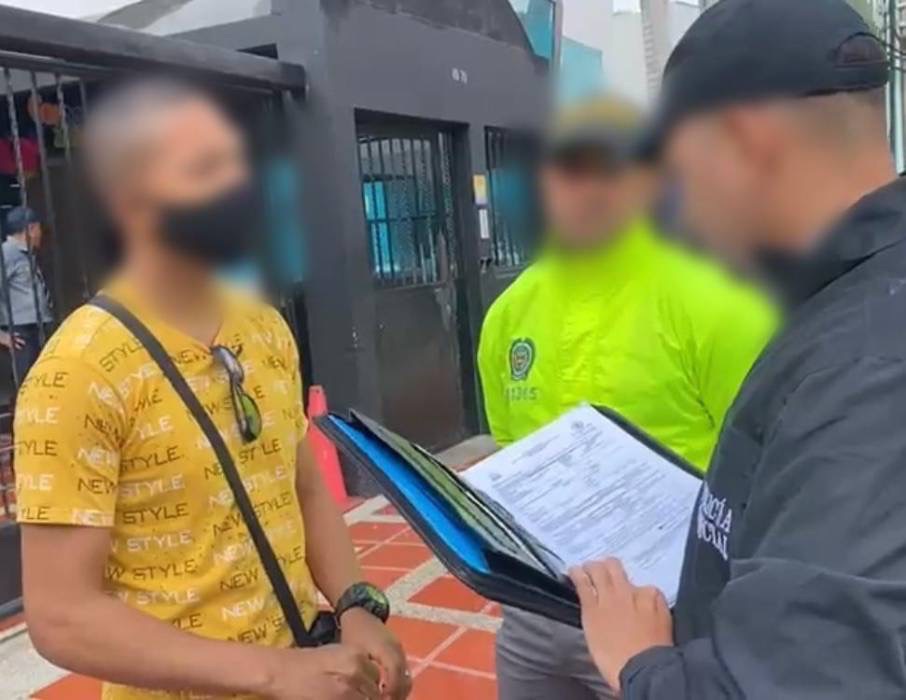 ¡Descarado! abusaba de dos niñas que le ayudaban a cuidar a su esposa ...